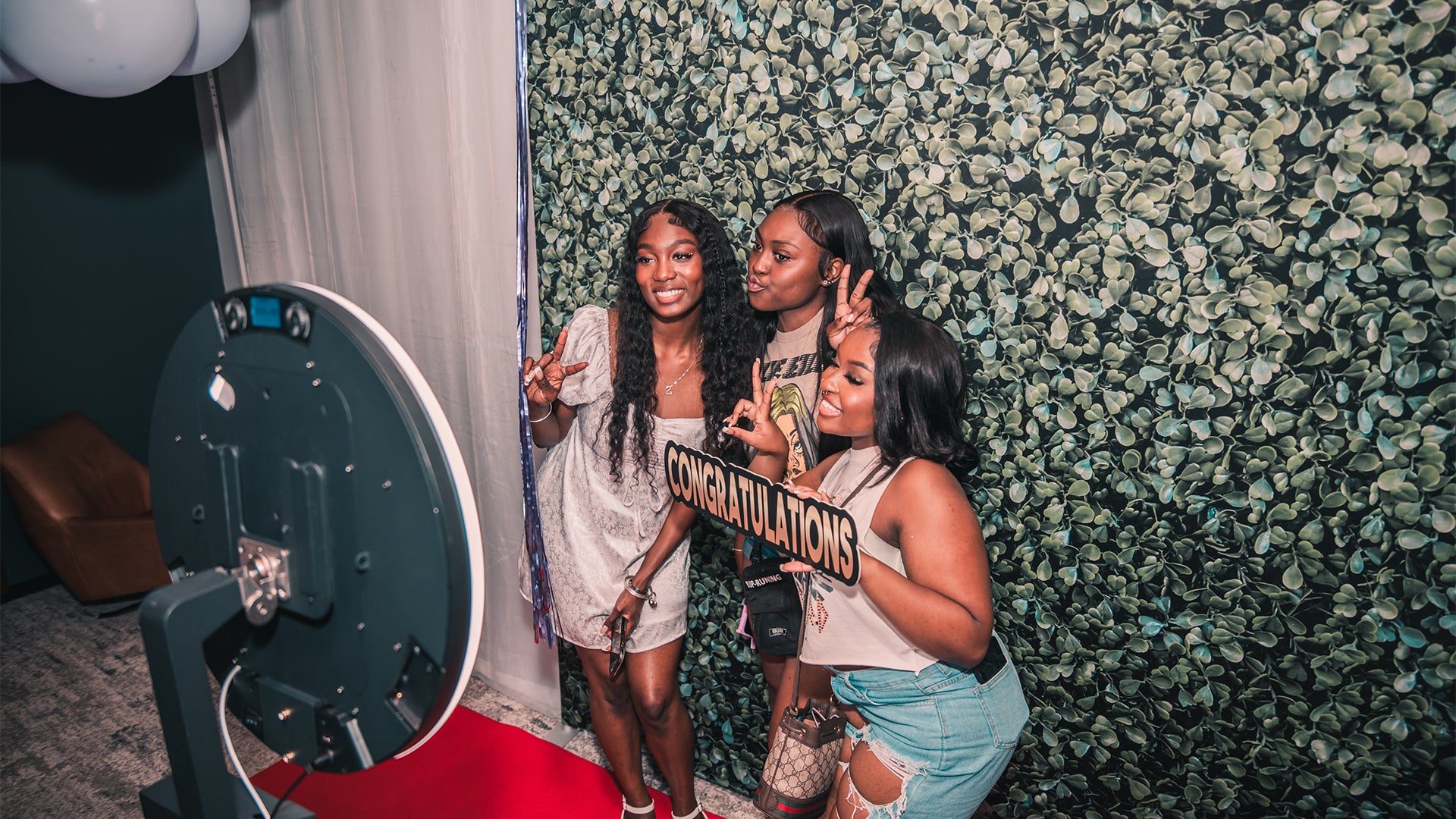 Book Photobooth – Curated By Phoenix